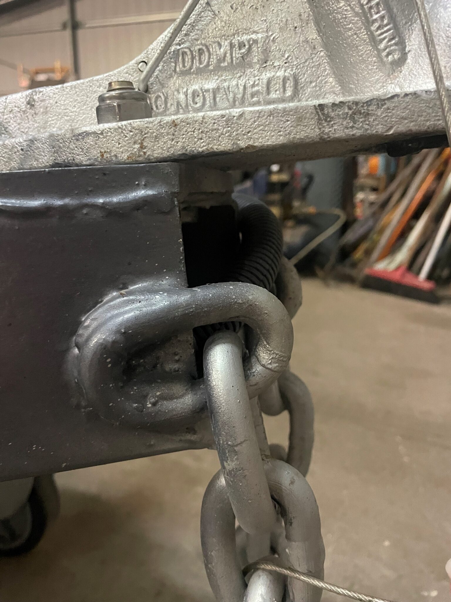 Safety Chains, Shackles & Hooks - RVSafe